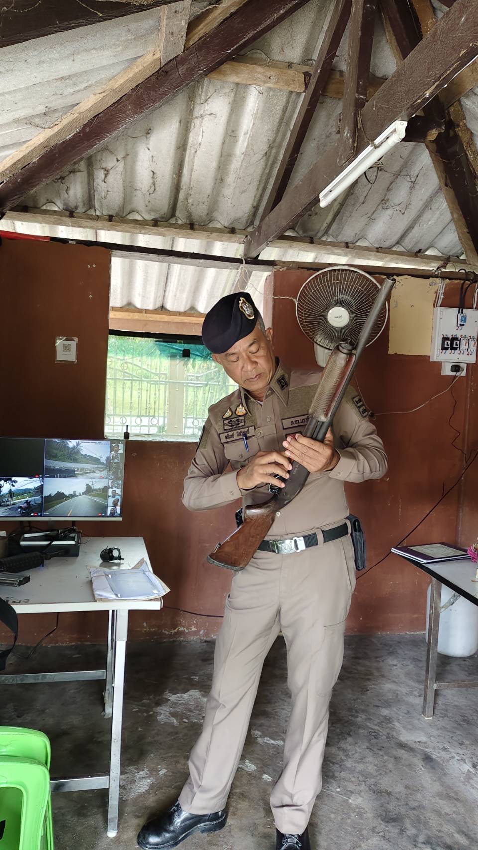 ตรวจป้อมยามปราการหน้า - สถานีตำรวจภูธรเจาะไอร้อง